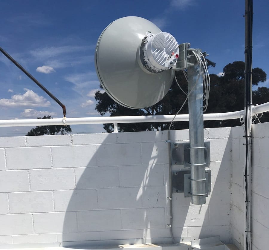 Mast and Pole Manufacturing | Pole Installation | Wave1